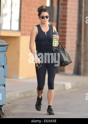 Nikki Reed, wearing no make-up, departs a gym after a two hour Tracy ...