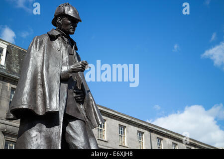 Statue of Sherlock Holmes in memory of Sir Arthur Conan Doyle in ...