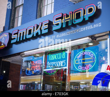 A smoke shop in Downtown Brooklyn in New York Stock Photo - Alamy