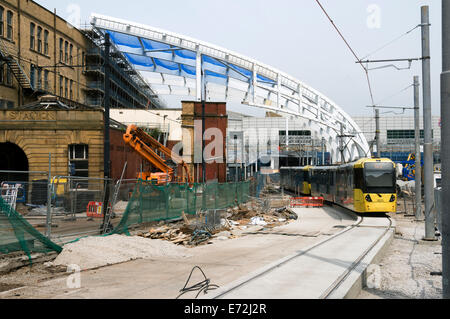 New roof being constructed and redevelopment work at Victoria Station ...