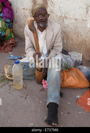 Old Man without Teeth Stock Photo - Alamy