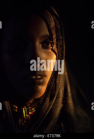 Karrayyu Tribe Woman Inside Her House Lighten By A Ray Of Light ...
