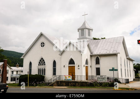 Monterey United Methodist Church, 10 East Main Street Monterey ...