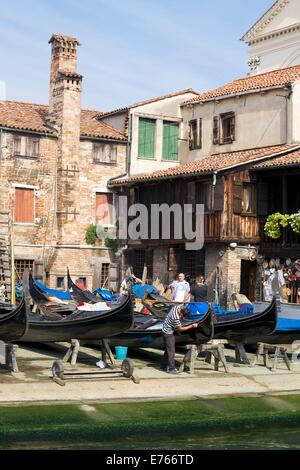 Squero San Trovaso: where Venetian gondolas are born, Venice Italy ...
