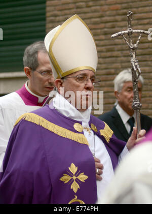 Pope Francis at the Ash Wednesday Penitential Procession to mark the ...