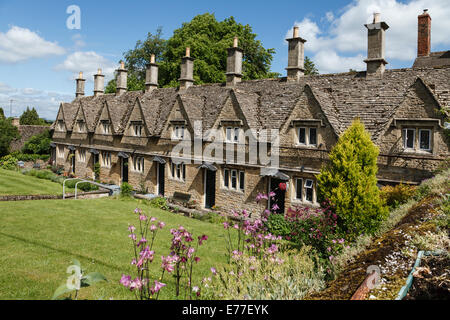 The Almshouses, Chipping Norton, Oxfordshire, England, UK Stock Photo ...