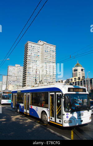 Moscow central avenue New Arbat Stock Photo - Alamy
