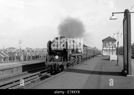 original steam train 35018 operating atlantic coast express at ...