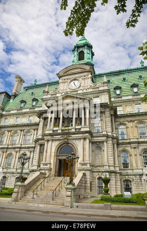 Facade of Montreal City Hall building with ornate architectural details ...