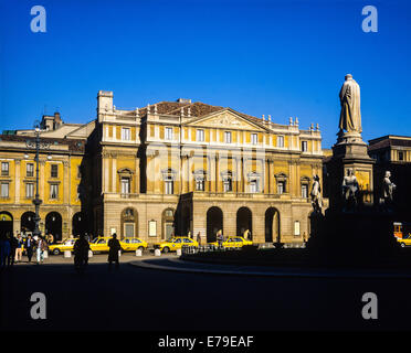 Milan, Teatro alla Scala Stock Photo - Alamy