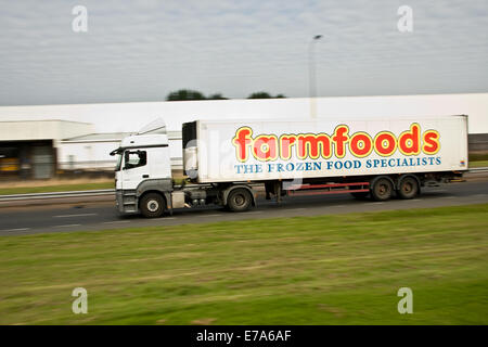 Farmfoods, frozen food specialists; Commercial, food haulage, lorry ...