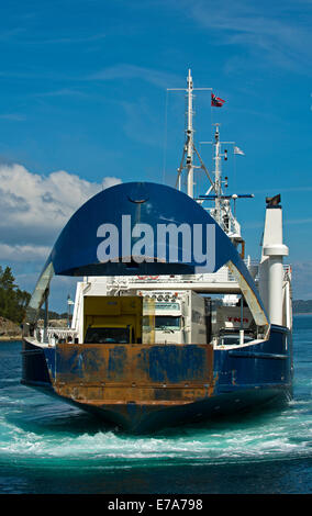 Bow of a ferry approaching a pier in icy conditions Stock Photo - Alamy