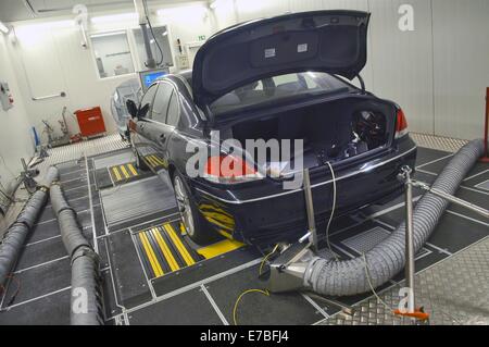 Ispra (Italy), VELA laboratory (Vehicle Emissions Laboratory) for ...