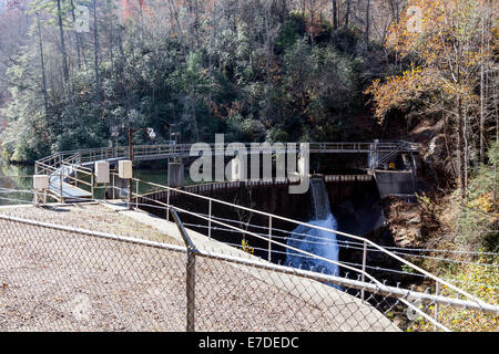 Tuckasegee Lake and dam in the West Fork Tuckasegee River along scenic ...