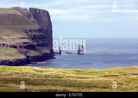 Risin og Kellingin, The Giant and the Witch, sea stacks rocks near Eidi ...