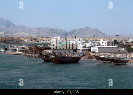 Oman, Sur, dhow shipyard Stock Photo - Alamy