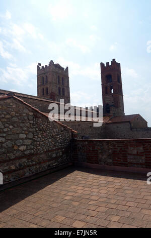 St Jodi’s romanesque Catheral with cloisters, flying buttresses, full ...