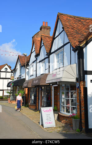 Period shops, The Broadway, Old Amersham, Buckinghamshire, England ...