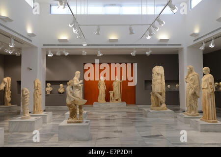 Heraklion, Iraklio, Crete, Greece. Archaeological Museum. Poros Female ...