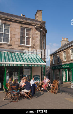 Rhymers Fayre cafe, Market Square, Melrose pretty market town in the ...