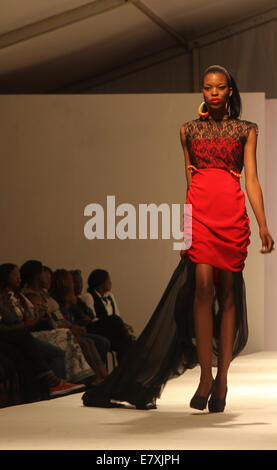 Harare, Zimbabwe. 25th Sept, 2014. Zimbabwean models present creations ...