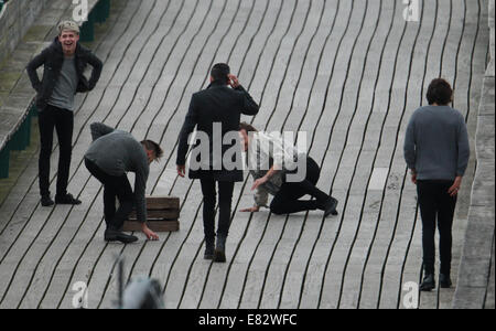 One Direction shoot a music video on Clevedon pier Featuring: Harry ...
