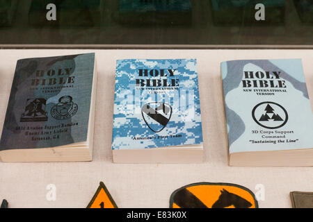 US Military issue Holy Bibles - USA Stock Photo - Alamy
