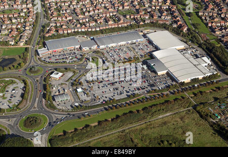 aerial view of Kingswood Retail Park north of Hull Stock Photo - Alamy
