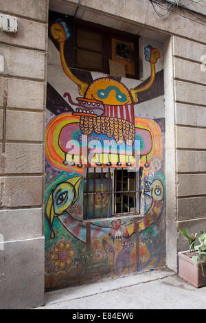 Graffiti and street art in Barcelona Stock Photo - Alamy