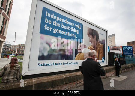 Pro-independence 'Yes Scotland' billboard, day of the Scottish independence referendum, Glasgow ...