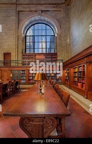 View of NYPL Stephen Schwarzman Building from rooftop of newly ...
