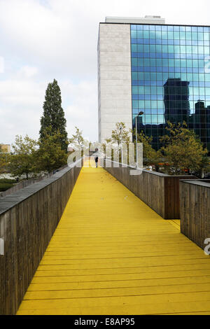 The Luchtsingel, a 390m long wooden bridge, in Rotterdam, the ...