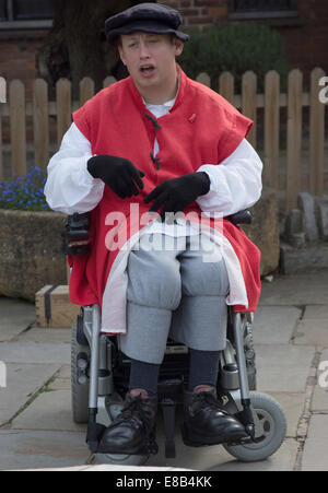 actor in wheelchair disabled shakespeare actor Stock Photo - Alamy