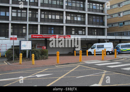 Entrance to the Emergency Department of The Whittington Hospital, in ...