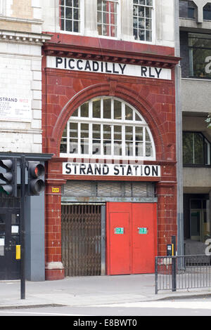 The old Strand tube station on the london underground Stock Photo - Alamy