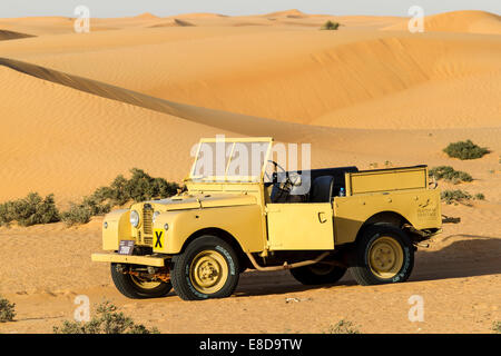 Land rover from the 50s before sand dunes, desert safari, Dubai, United ...