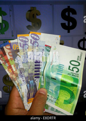 New Israeli Shekel bank notes Stock Photo - Alamy