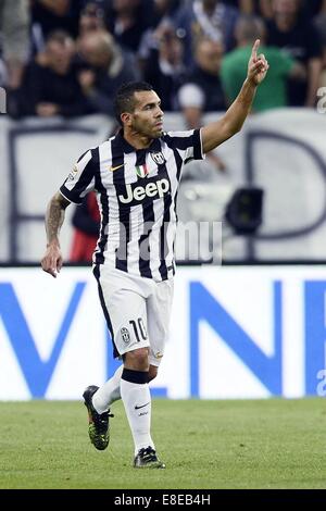 Turin, Italy. 5th Oct, 2014. Serie A football. Juventus versus AS Roma ...