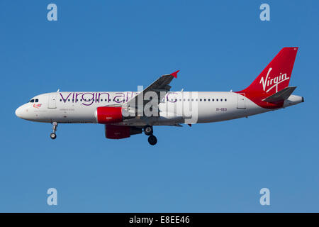 virgin atlantic little red a320 Stock Photo - Alamy