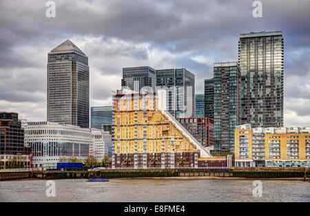 View of the Canary Wharf from Canada Water Stock Photo - Alamy