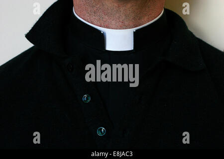Catholic clergyman's collar Stock Photo - Alamy
