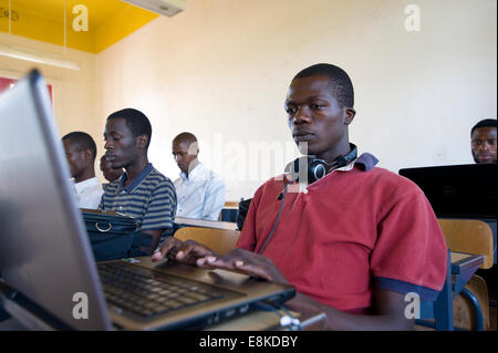 RWANDA, BUTARE: The National University of Rwanda (NUR) is the first ...