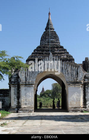 Ananda Temple in Bagan ,Burma Stock Photo - Alamy