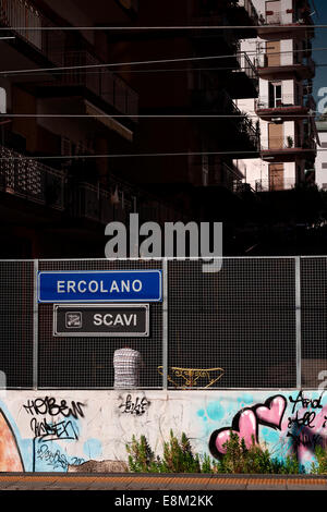 train station ercolano,italy Stock Photo - Alamy