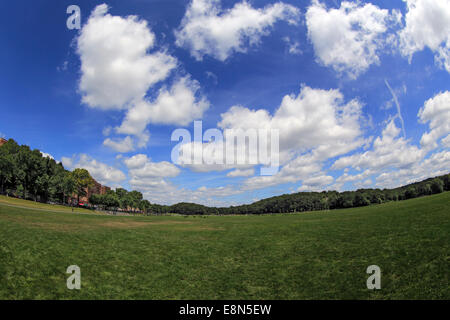 Van Cortlandt park Bronx New York Stock Photo - Alamy