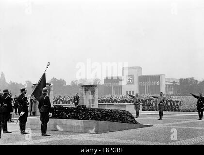 Nazi leaders leadership at Nazi Party Rally in the 1930s. L-R: Adolf ...
