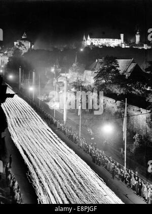 Nuremberg Rally 1938 in Nuremberg, Germany - Adolf Hitler greets Stock ...