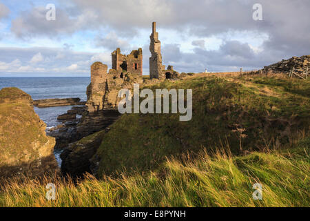 Castle Sinclair Girnigoe near Wick, Noss Head, Caithness, Scotland, UK ...