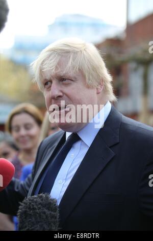 Boris Johnson leaving his promotion of traceable fluids in Harrow to ...
