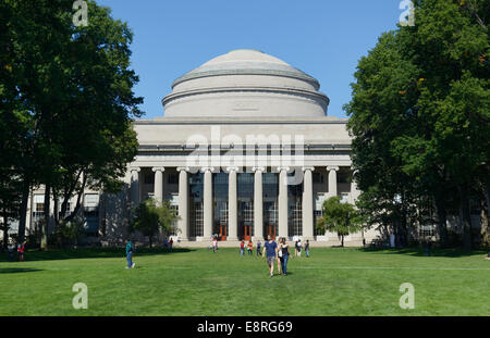 Killian Court / MIT Stock Photo - Alamy
